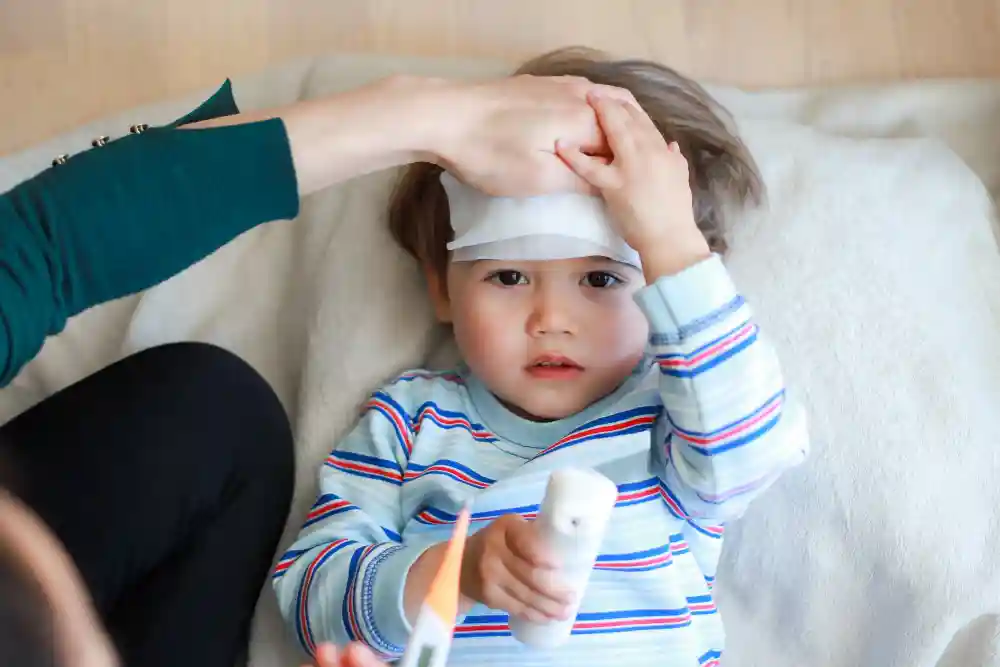 Bahaya Demam Tinggi pada Anak dan Cara Mengatasinya